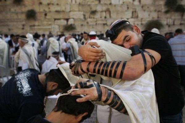 Hebreos Católicos de Tradición Hebrea Mashiaj. Web Oficial : TEFILIM O ...