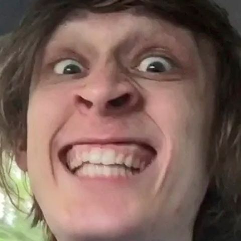 EL YOUTUBER QUE GRABÓ SU DESCENSO A LA LOCURA Y EL ASESINATO El aterrador caso de Andrew Blaze