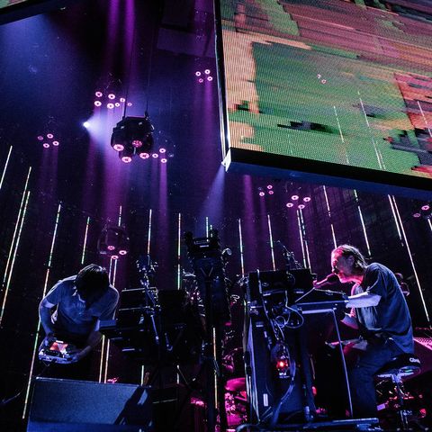 Watch Radiohead play 'Kid A' and 'Talk Show Host' for first time on ...