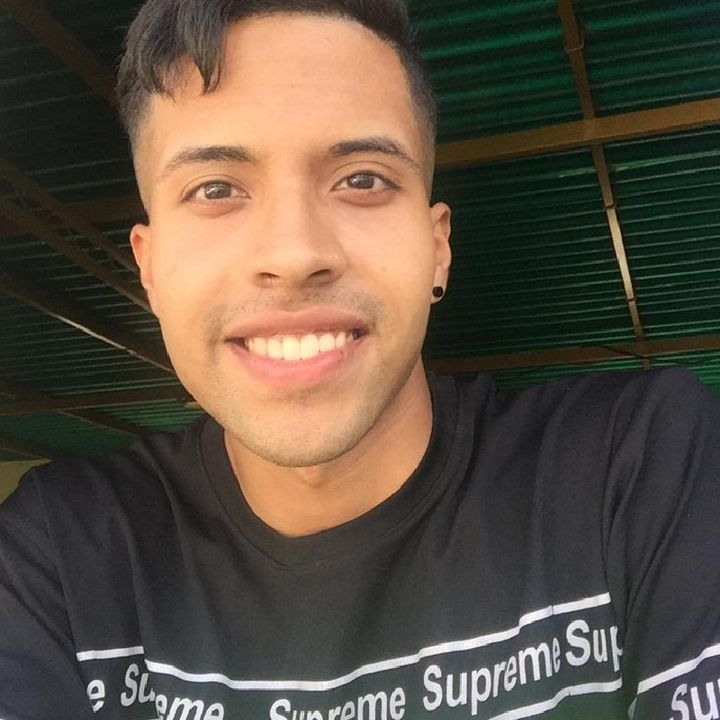 - podcast de Oliver Coronel Explicando En Qué Consiste El Modelo ...